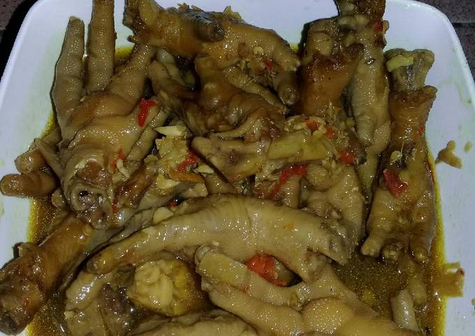 Resep Semur Ceker Ayam Pedas oleh Dewi A - Cookpad
