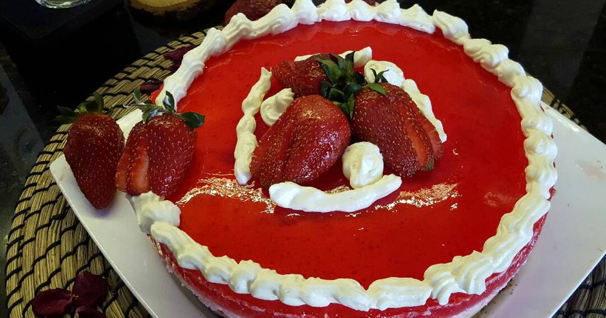 طريقة عمل كيكة موس الفراولة بالجيلي على اصولها بطريقة سهلة وسريعة من Nesreen Al-wadi - كوكباد