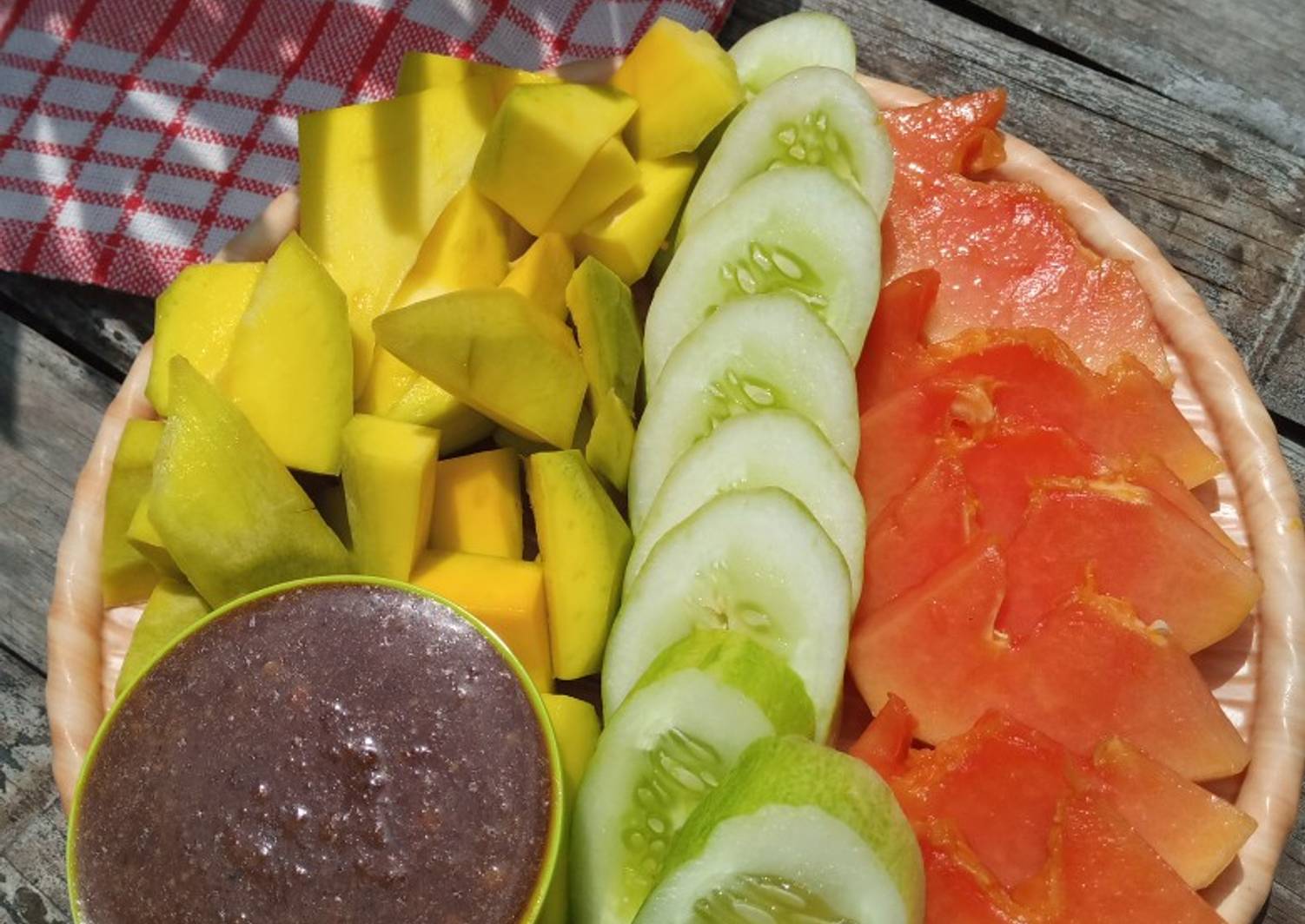 Resep Rujak Buah oleh kreasi Rahen family - Cookpad