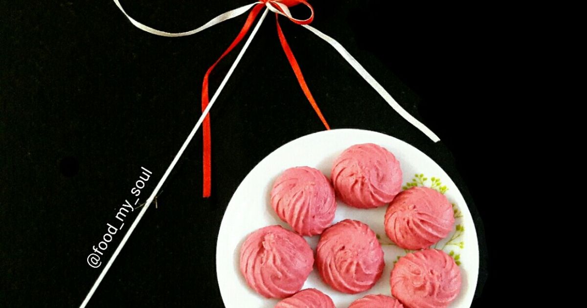 Delightful Pink Beetroot Cookies Recipe by food_my_soul - Cookpad