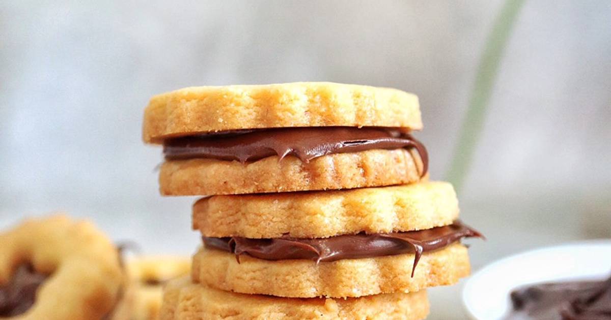 Resep Sandwich choco cookies oleh Frielingga Sit - Cookpad