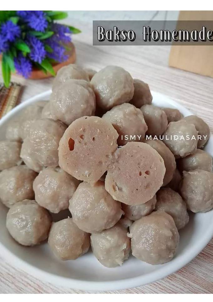 Resep Bakso Homemade (daging sapi mix ayam) oleh Ismy Maulidasary - Cookpad