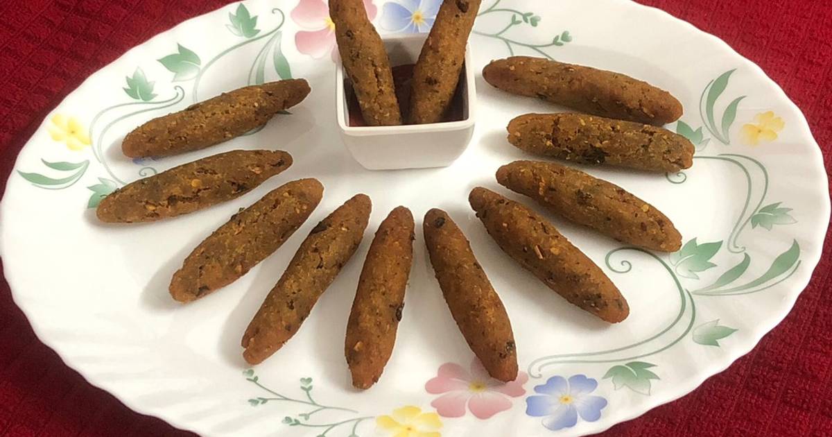 Red Poha-Potato Fingers Recipe by Rosalyn_Kitchen - Cookpad