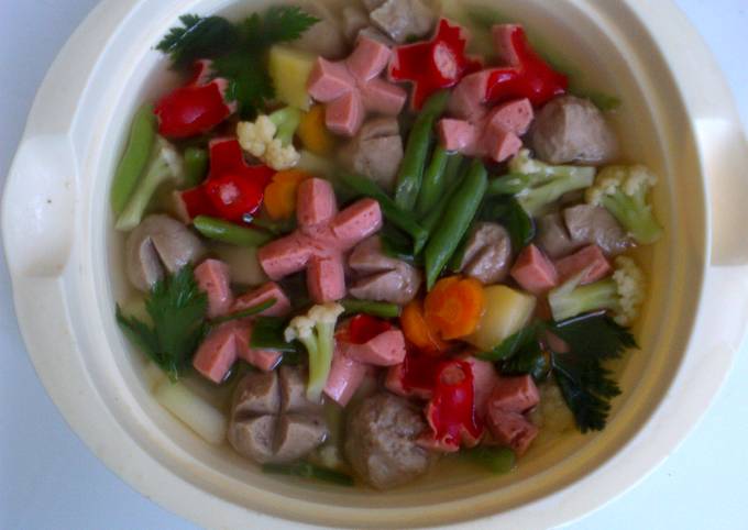 Resep Sop baso-sosis oleh Nur Sabatiana - Cookpad