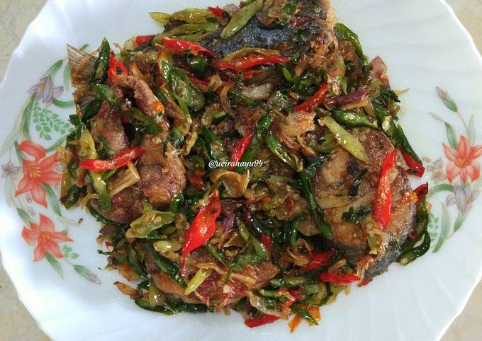 Resep Ikan serai cabe iris oleh Uci rahayu nuryunita - Cookpad