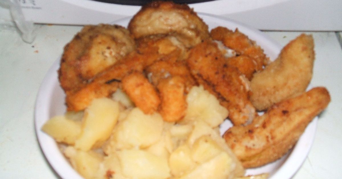 Kecskesajttal Töltött Rántott Gomba, Rántott Körte, Igló Hal, Főtt ...