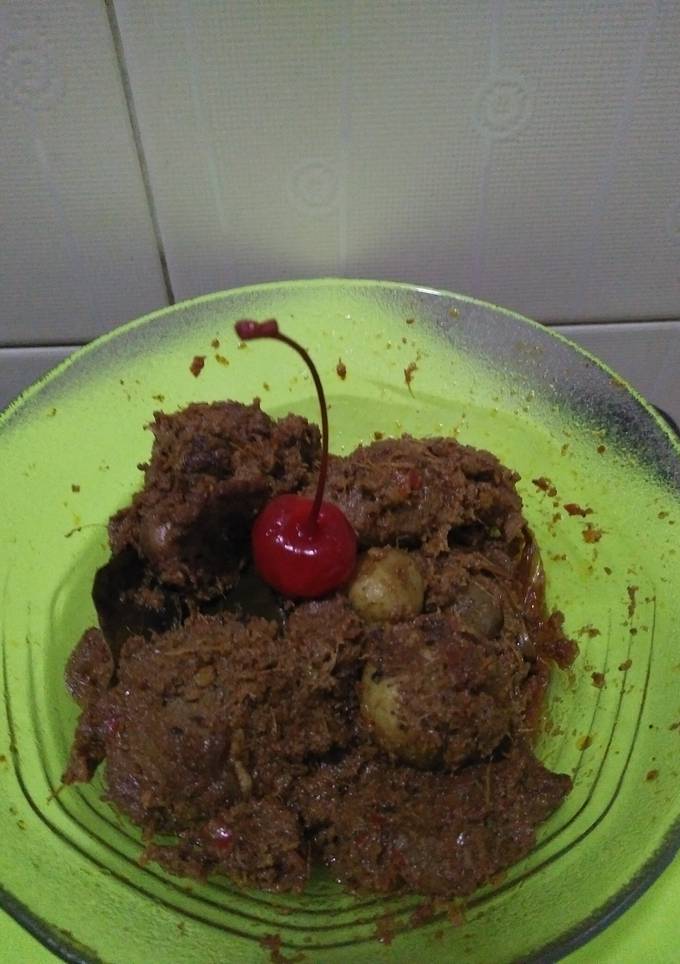 Resep Rendang sapi dan baby potato oleh Dini Pratiwi - Cookpad