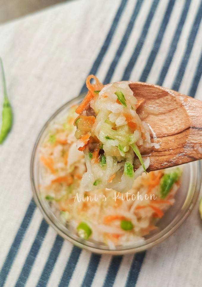 Resep Rujak Serut Bengkoang, Timun dan Wortel oleh Aini's Kitchen - Cookpad