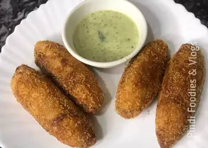 Mini bread chicken rolls Recipe by AYESHA KHALID - Cookpad