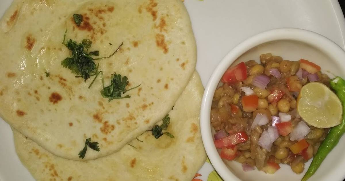 Chole kulche Recipe by Shivani Varshney - Cookpad