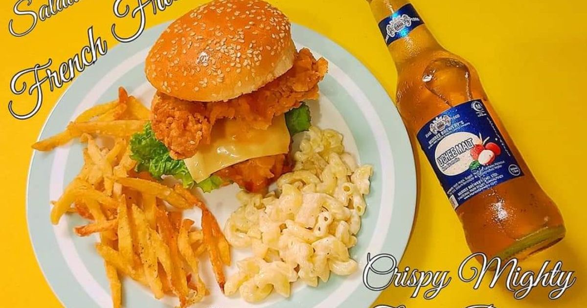 Crispy Mighty Zinger Burger Recipe by Hira Naz - Cookpad