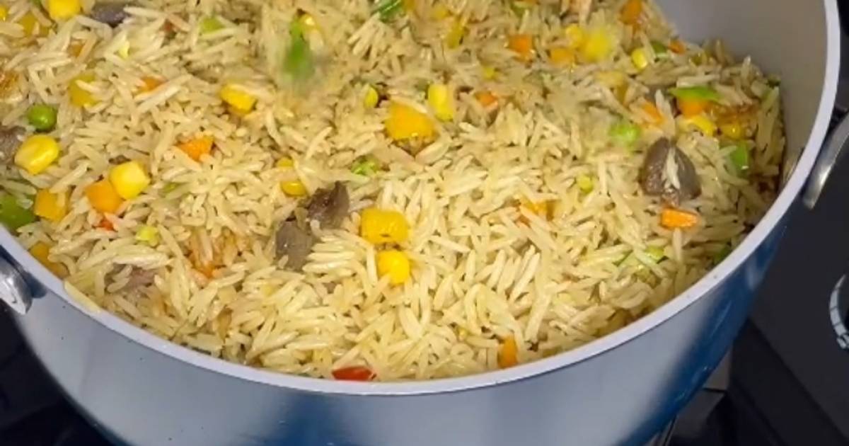 Fried rice Recipe by EMANSCAKESANDMORE - Cookpad