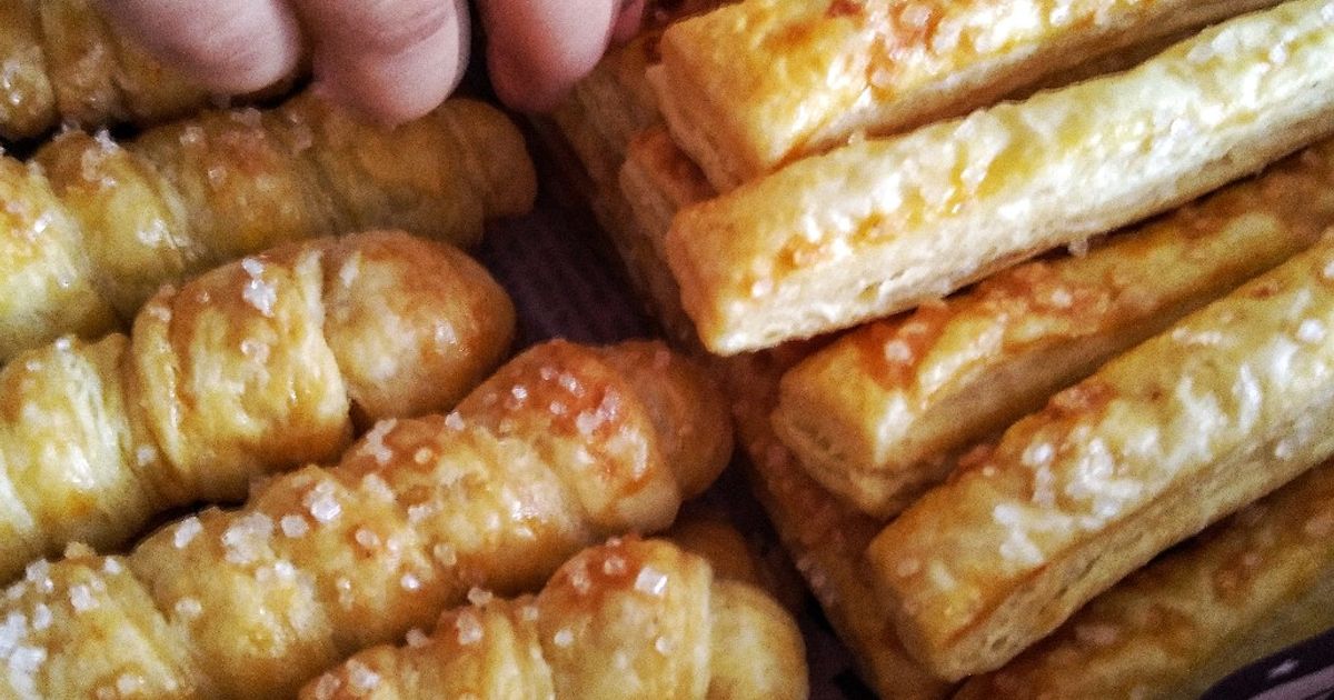 Resep Cheesy Puff Pastry From The Scratch | Mpasi 1+ Tahun oleh Ummu ...