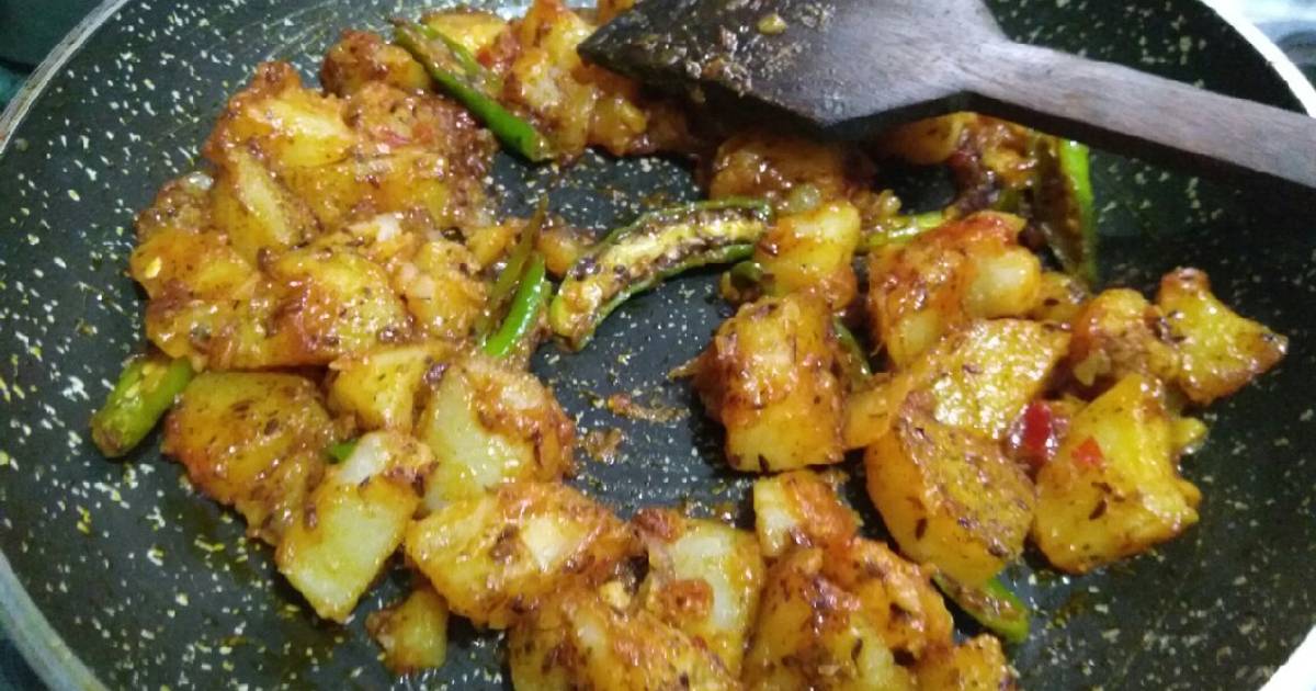 Dry Jeera Aloo Recipe by Kuldeep Kaur - Cookpad