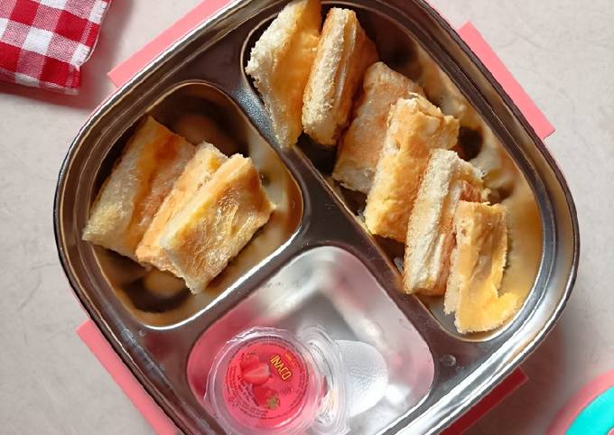 Resep Roti Telur Kotak oleh Umma Berkreasi - Cookpad