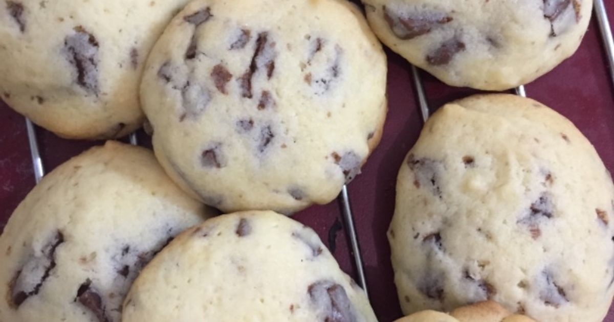 Resep Chocolate Chip Cookie Cake oleh may - Cookpad