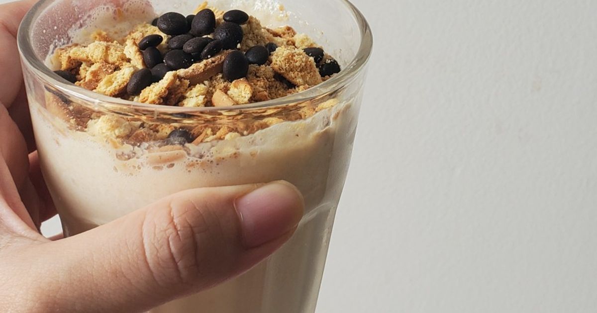 Resep Milkshake Kurma Topping Regal oleh Rahma - Cookpad