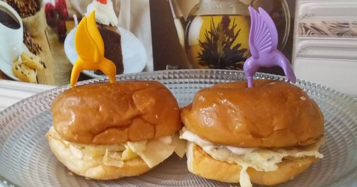 Mini Mayo Egg Burgers Recipe by Farnaz Naveed - Cookpad