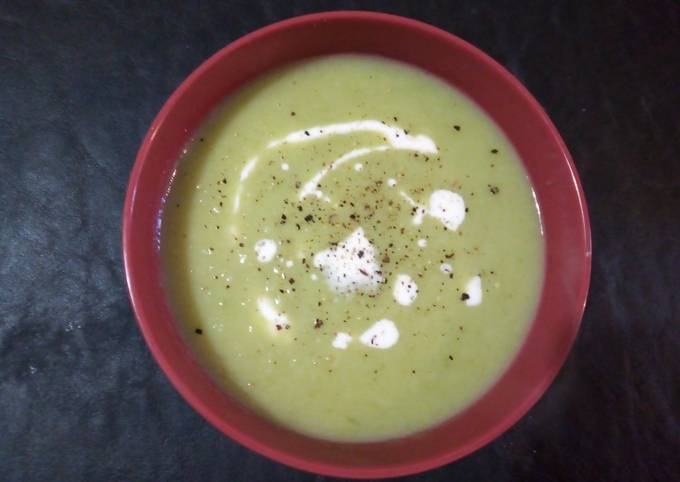 Sopa de apio y puerro Receta de Cami- Cookpad