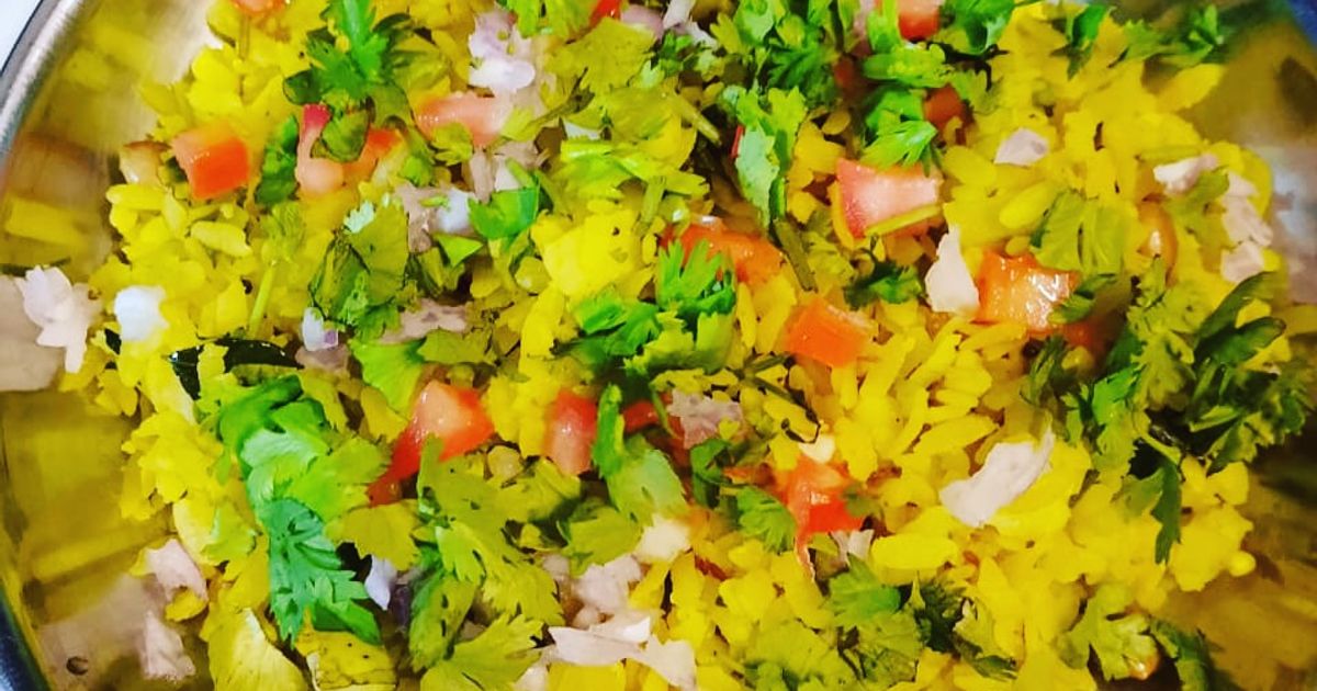 Aloo Pyaz Poha Recipe by Shobhana Vora - Cookpad