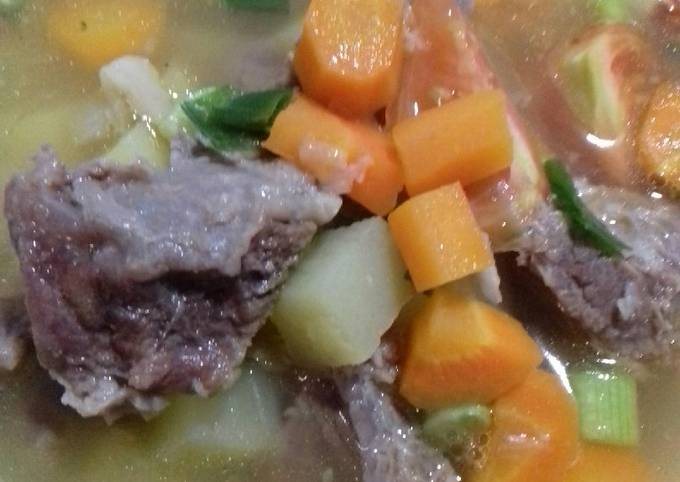 Resep Sup Iga Sapi oleh RumaisaAchsanudin - Cookpad