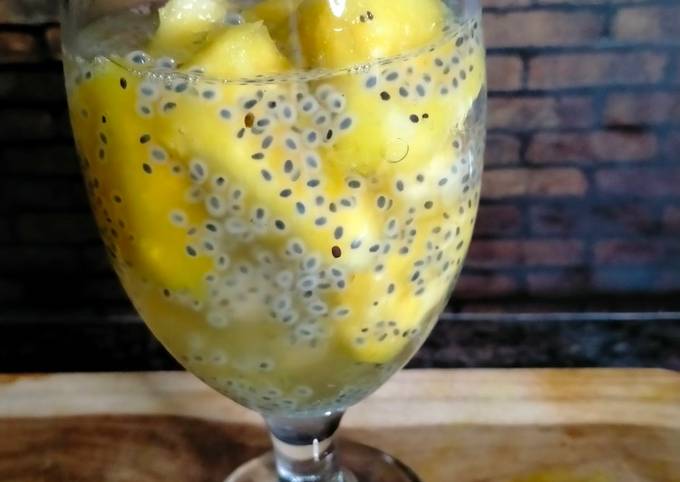Resep Es Nanas Selasih Segar oleh Deedee Rasuan - Cookpad