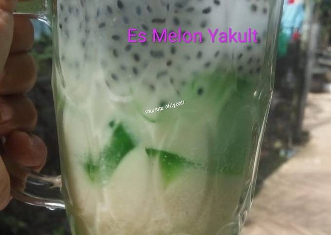 Resep Es Melon Yakult oleh mursita afriyanti siysi - Cookpad