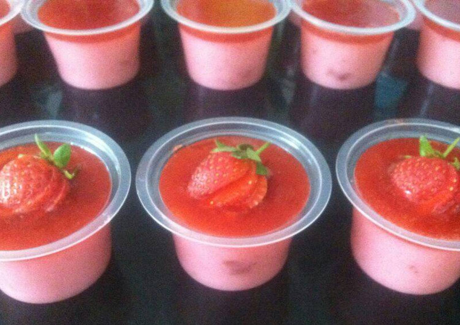 Resep Puding strawberry dg saus strawberry oleh Susi Agung - Cookpad Resep Puding strawberry dg saus strawberry oleh Susi Agung - Cookpad