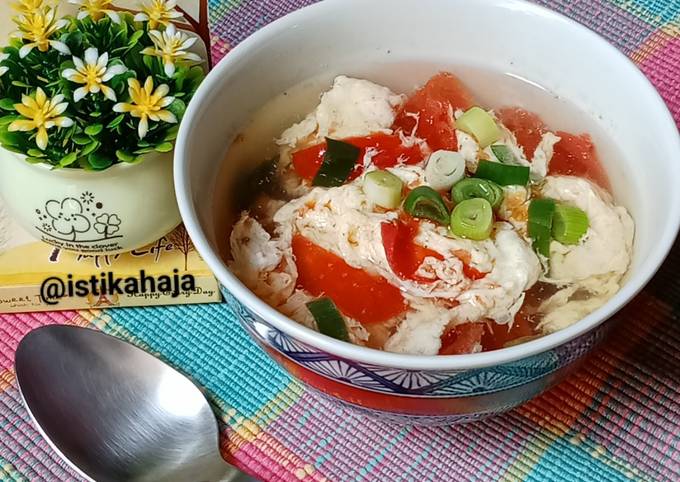 Resep 601. Tan Hua Tang (Sop Tomat Telur) oleh Istikah 20444011 - Cookpad