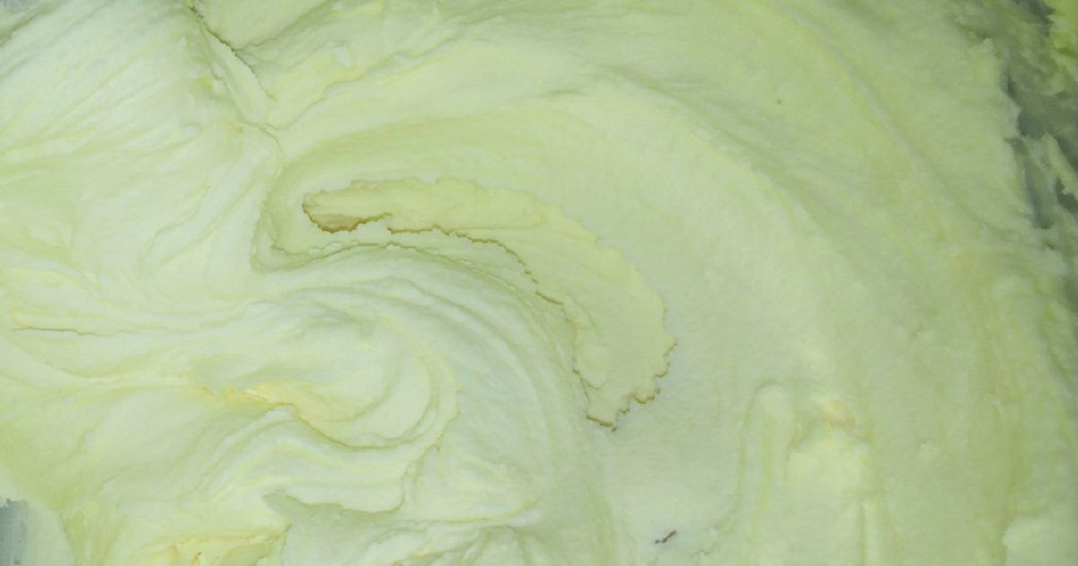 How To Mix Your Butter Icing Recipe by hafsycakes nd more - Cookpad