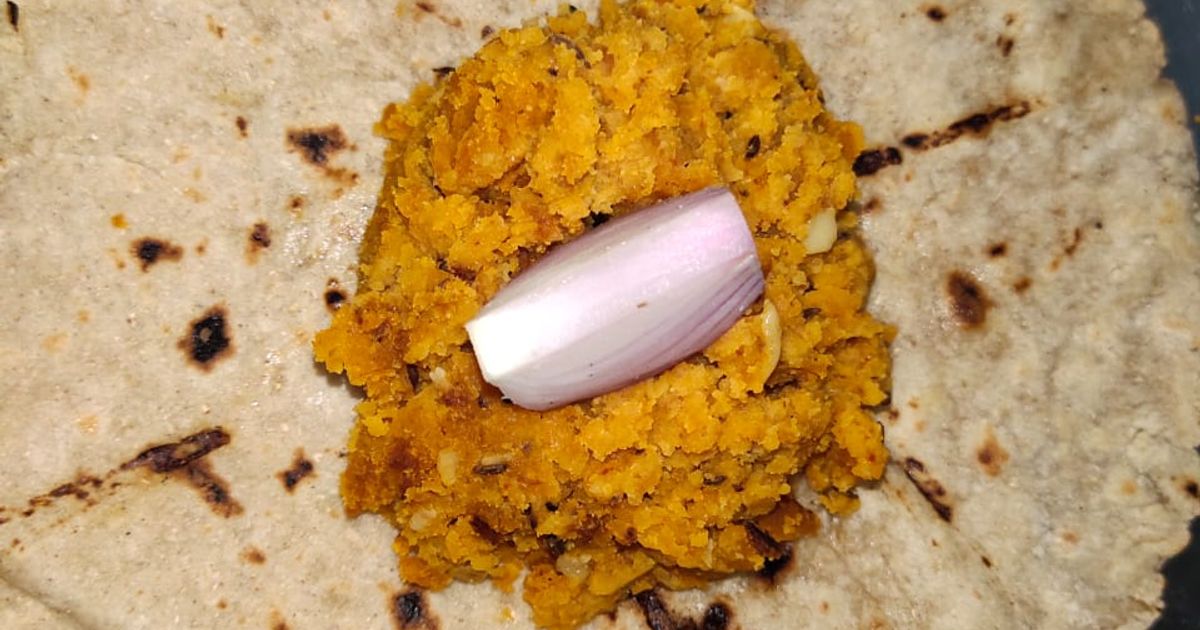 Zhunka Bhakri Recipe by Savita Kapratwar - Cookpad