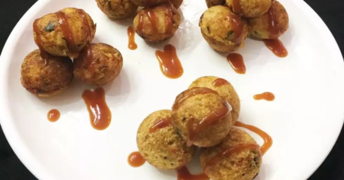Daaliya And Suji Aapams Recipe by Neelam Khanduja - Cookpad