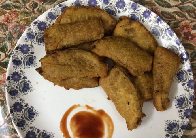 Brinjal pakoda Recipe by Rita Mehta - Cookpad