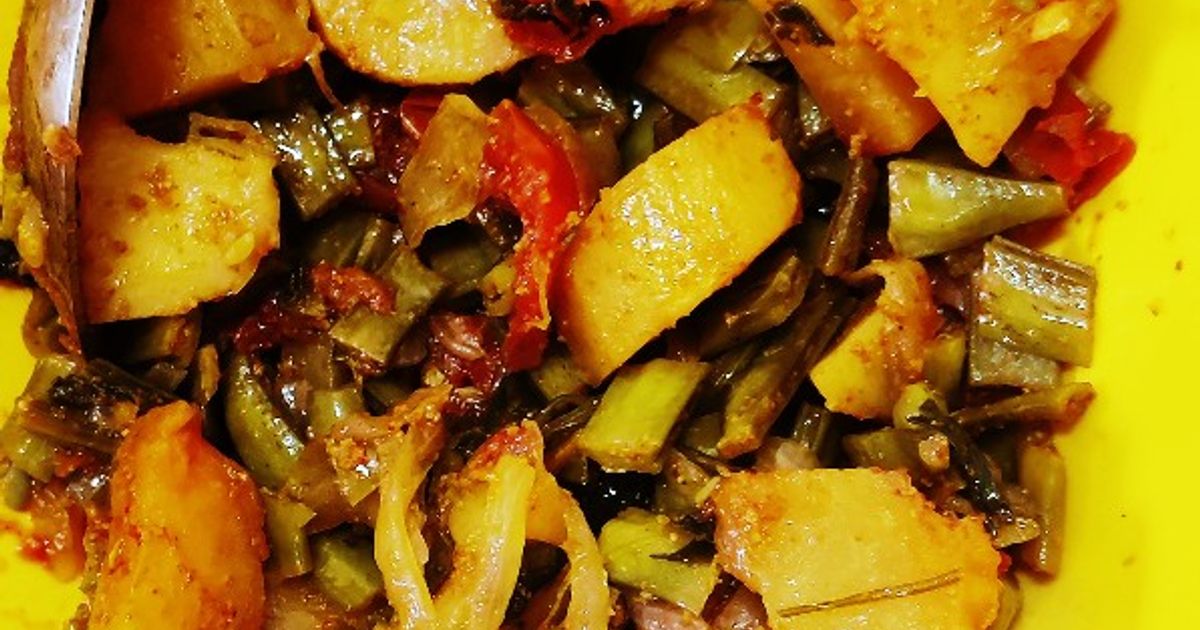 ग्वार फली आलू प्याज़ सब्जी (Guar Phalli Aloo Pyaz Sabzi Recipe In Hindi ...