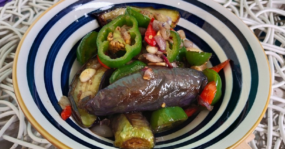 Resep Tumis Terong Terasi Cabe Gendot oleh Kiki_Nomuyepo - Cookpad