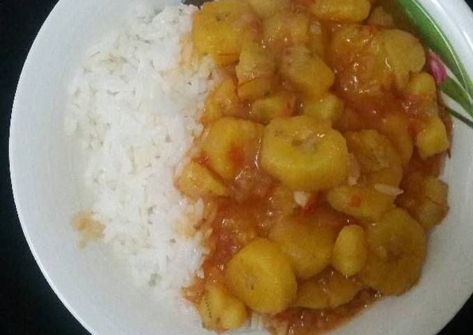 White rice and matoke Recipe by Wendy Wendy - Cookpad