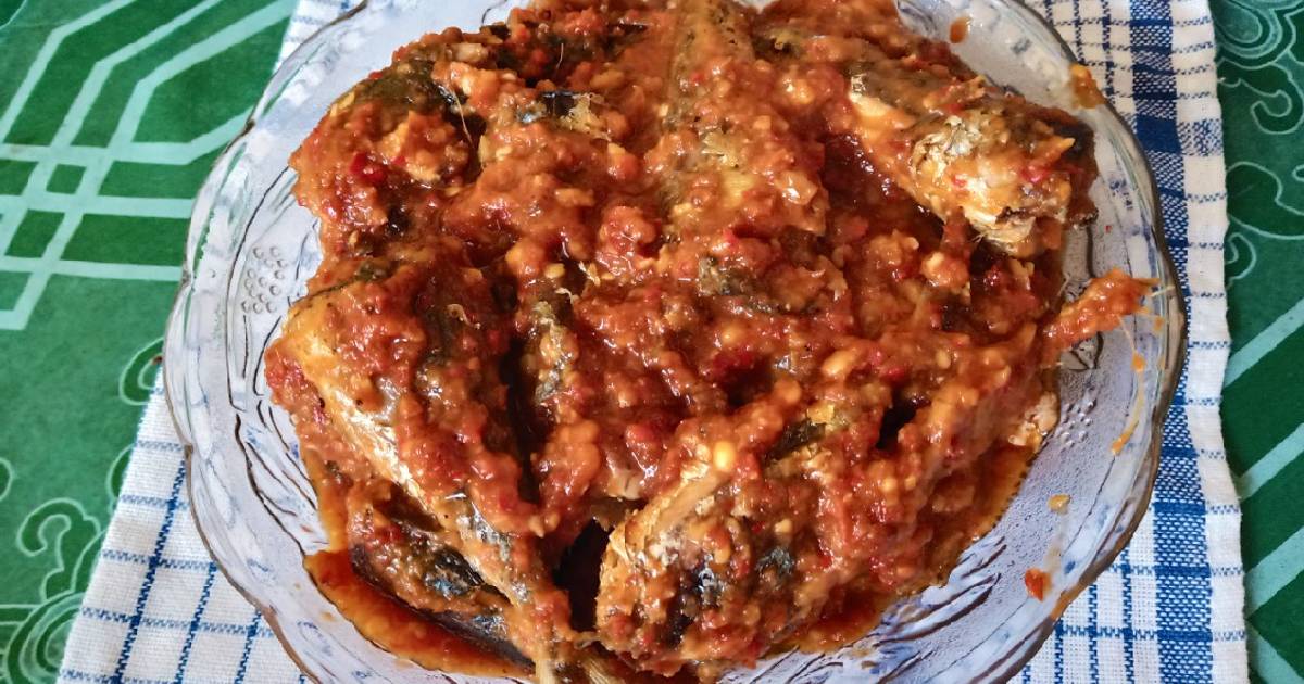 Resep Sambel Ikan Dencis oleh cadbouwy - Cookpad