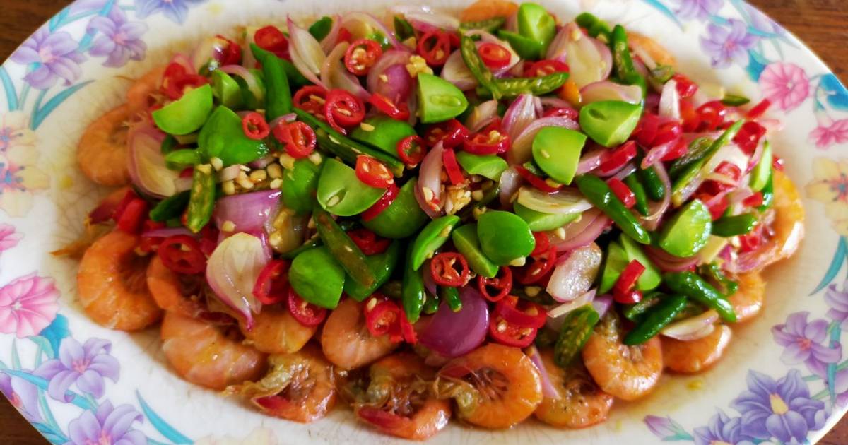 Resep Udang Goreng Siram Sambal Dabu-Dabu Plus Petai oleh Nugrahayu Dewanti - Cookpad