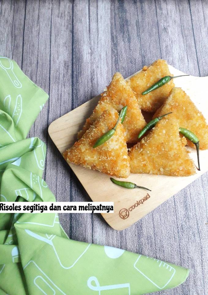 Resep Risoles segitiga dan cara melipatnya oleh Mama fathan - Cookpad