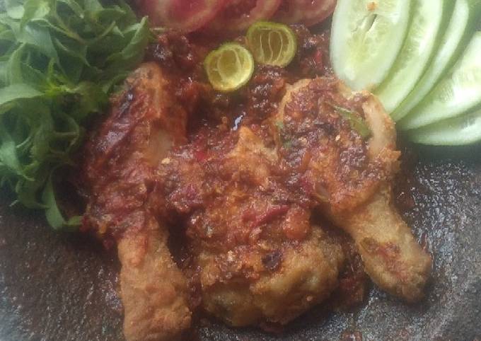Resep Ayam sambal cobek ala-ala saya oleh Kuraecin Ecin - Cookpad
