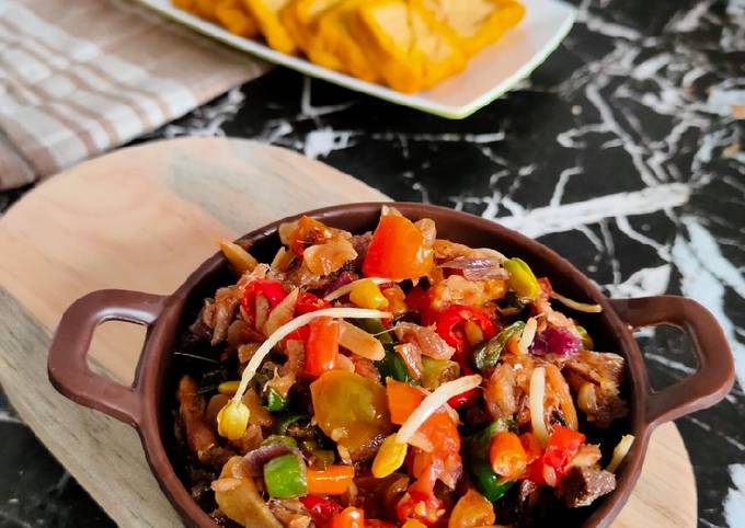 Resep Sambal Ikan Asin Pedha Ijo Ale oleh Iftitah Kurniasari - Cookpad