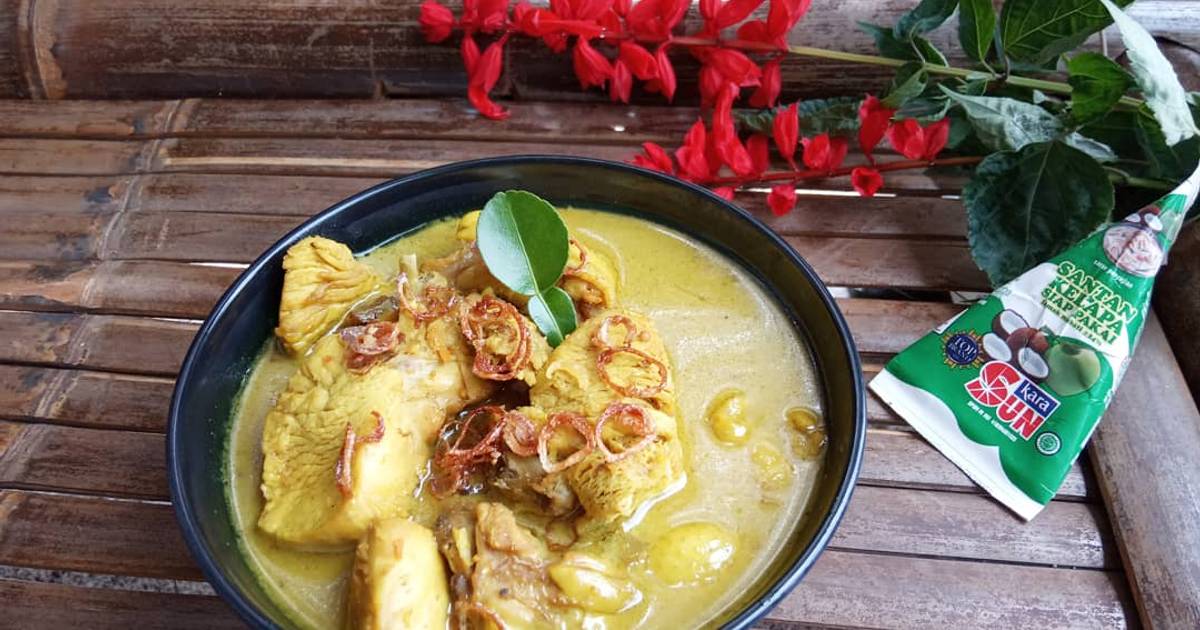 Resep Opor ayam kuning oleh Onna Resti - Cookpad