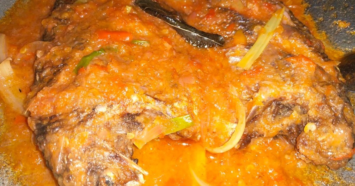 Resep Ikan Nila Saos Padang oleh Eka Mailina - Cookpad