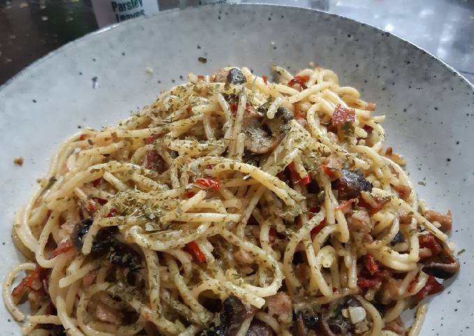 Resep Aglio Olio Simple oleh Isti's Mom Recipe - Cookpad