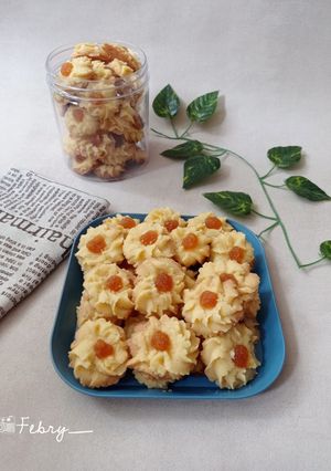 Resep Kue Semprit Bunga oleh Febry Caturia - Cookpad