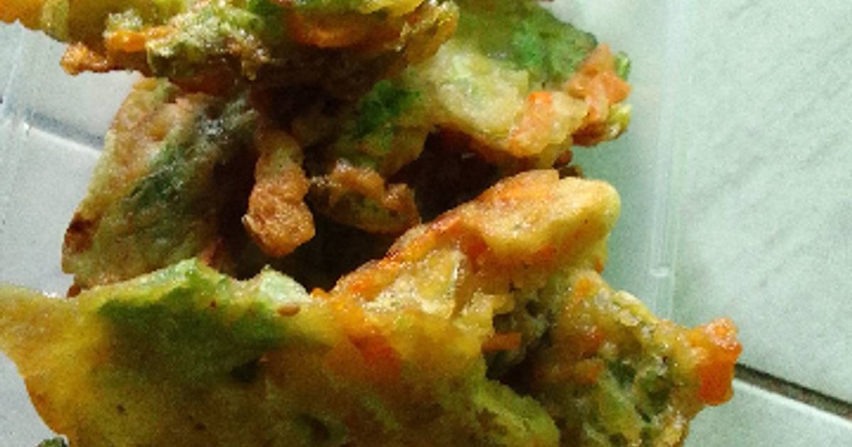 Resep Bakwan selada. oleh Farras Rizki - Cookpad