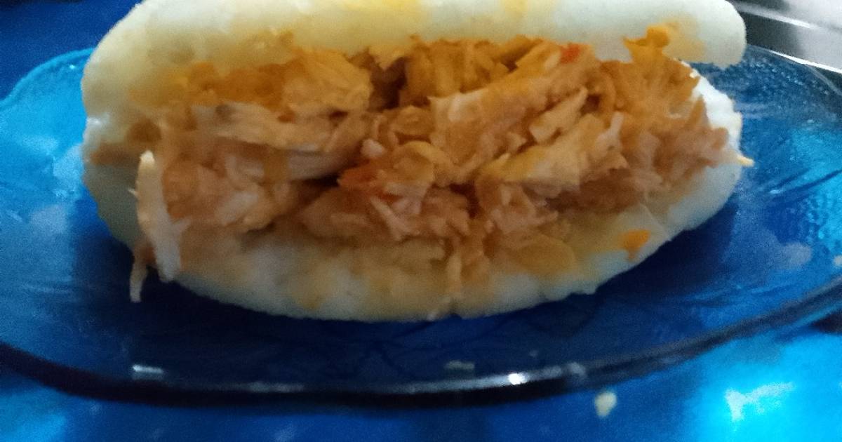 Arepa Venezolana rellena de pollo despechado Receta de Yuleidy 🇨🇷- Cookpad