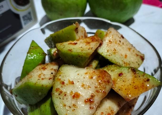Resep Rujak jambu kristal oleh Eka indah winarsih - Cookpad