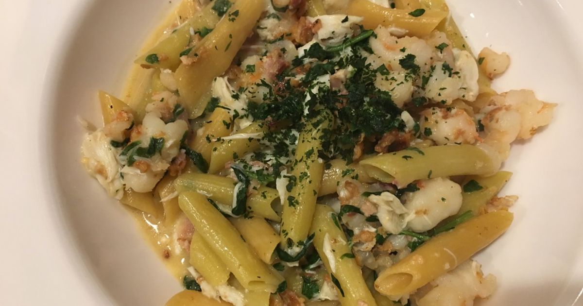 Crispy Pepper Seafood Scampi Over Red & Green Lentil Penne Recipe By ...