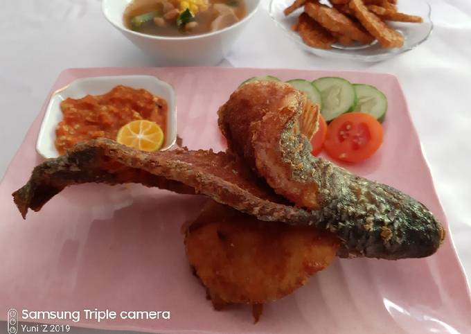 Resep Ikan Goreng terbang oleh Yuniz🌻 - Cookpad